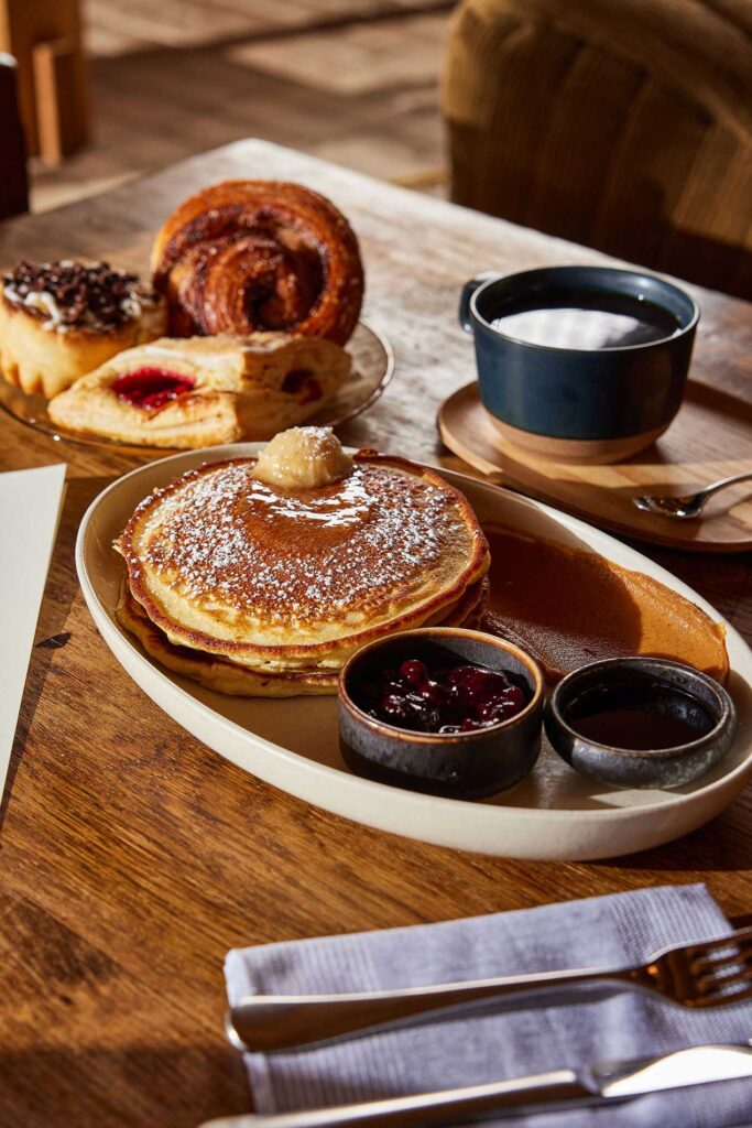 Coffee Shops in Aspen | Café | MOLLIE Aspen